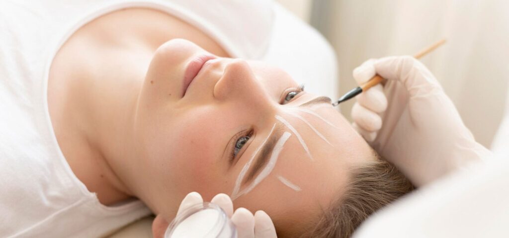 Kaş Ekimi Nedir? Nasıl Yapılır? - First Class Esthetic